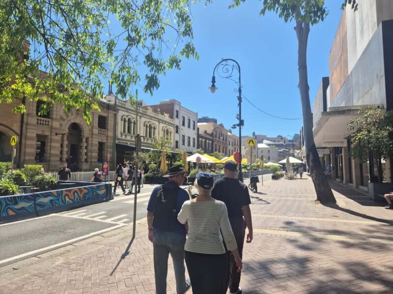Sydney Highlights Walking Tour: Bridge Rocks House - What You Can Expect from the Tour
