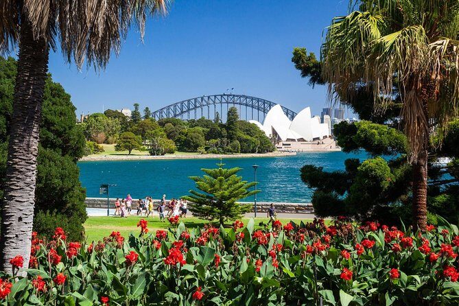 Sydney Private Day Tours | See Sydney in Style | 8 Hour Luxury Private Tour - Who is this tour best suited for?  