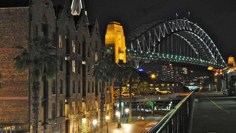 Sydney: Private Night Tour - An Introduction to Sydneys Nighttime Charm