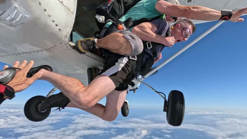 Sydney, Shellharbour: 15,000ft Tandem Beach Skydive - Who Is This Tour Best For?