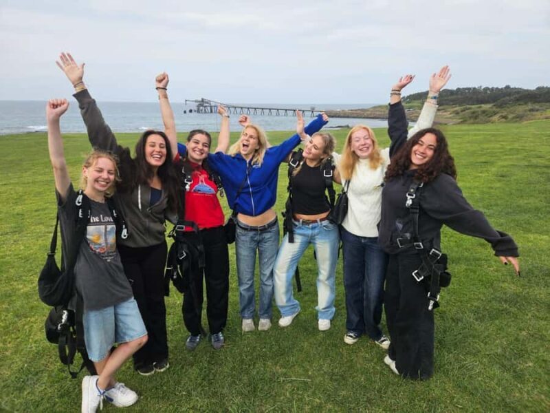 Sydney, Shellharbour: 15,000ft Tandem Beach Skydive - FAQ