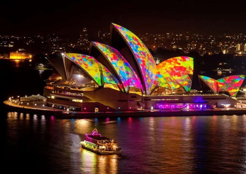 Sydney: "Vivid Sydney" Festival of Light Sightseeing Cruise - An Immersive Look at the Vivid Sydney Cruise Experience