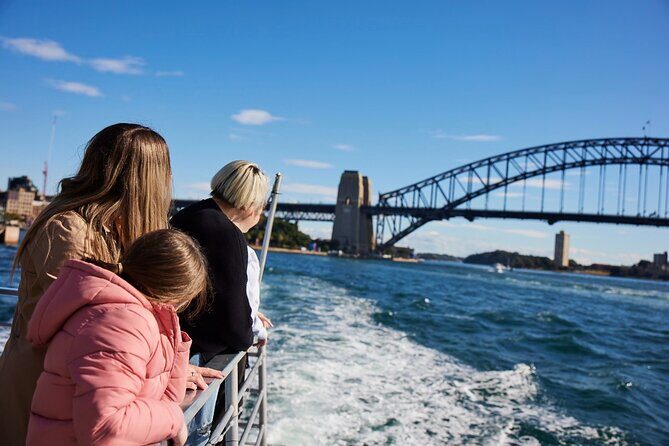 Sydney Whale-Watching Cruise Including Lunch or Breakfast - Itinerary in Detail