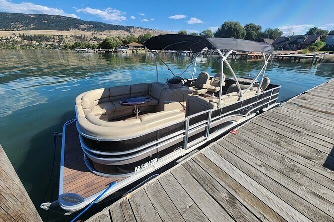 Sylvan Mirage 8522 PartyFish Pontoon Boat Rental - Key Points