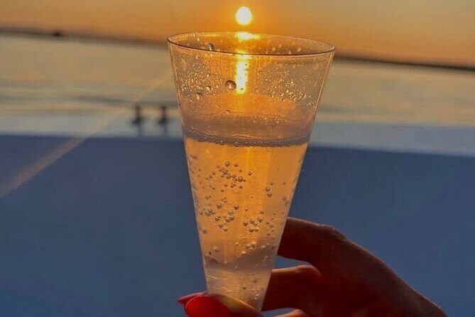 Syracuse: Boat tour with Aperitif 2 hours - Why This Tour Works for Different Types of Travelers