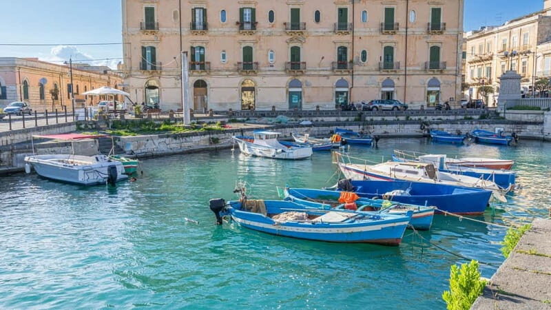 Syracuse: Ortigia Boat tour & Granita (optional) - 5 Languages - Key Points