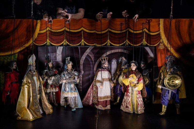 Syracuse: Sicilian Puppet Show with visit behind the scenes - Key Points