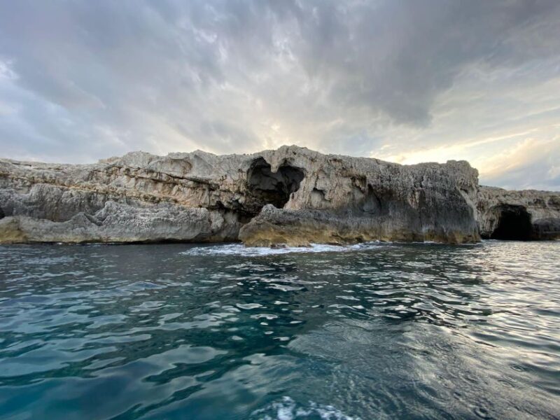 Syracuse:Boat tour Ortigia,Pillirina and seacaves - The Experience: What Makes It Special