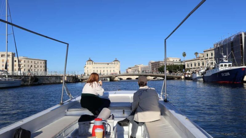 Syracuse:Ortigia, Sea Caves Winter Boat Tour + Tea & Blanket - Key Points