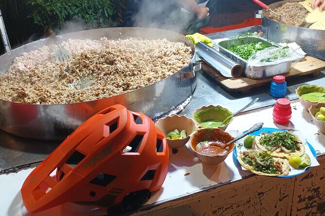 Taco Tour in Oaxaca : delicious street food by bike - An In-Depth Look at the Oaxaca Taco Bike Tour