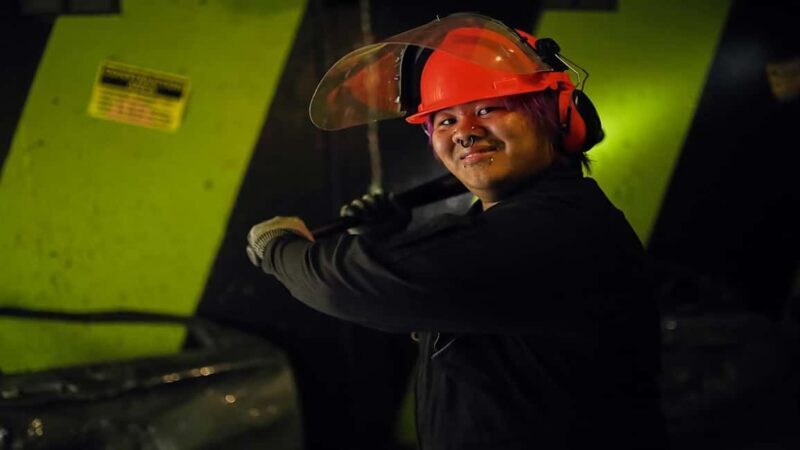 Tacoma: Rage Room Experience with Breakable Objects - Key Points