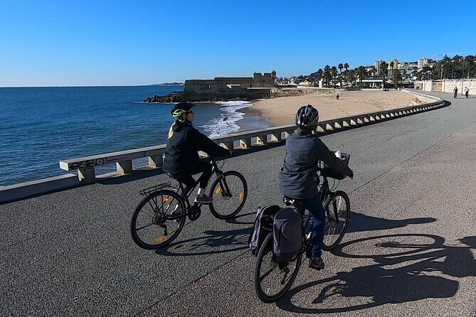 Tagus River Heritage and Traditional Lunch Bicycle Tour - Key Points