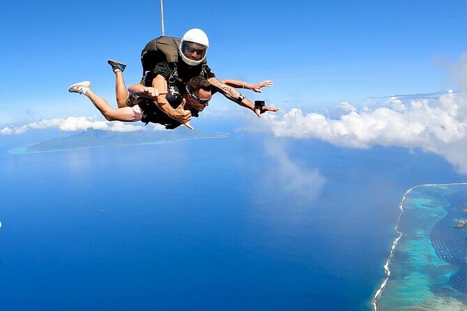 Tahiti: Full Day Tour with Parachute or Paragliding EN - Key Points