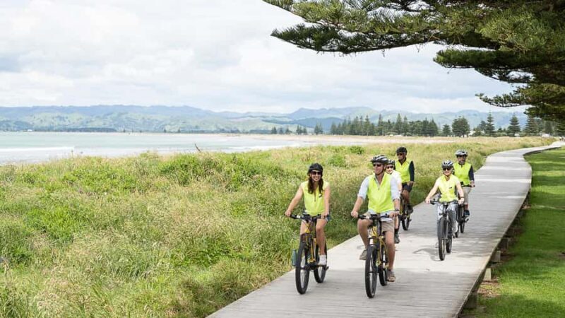 Tairwhiti Gisborne: Guided City Bike Tour - Key Points