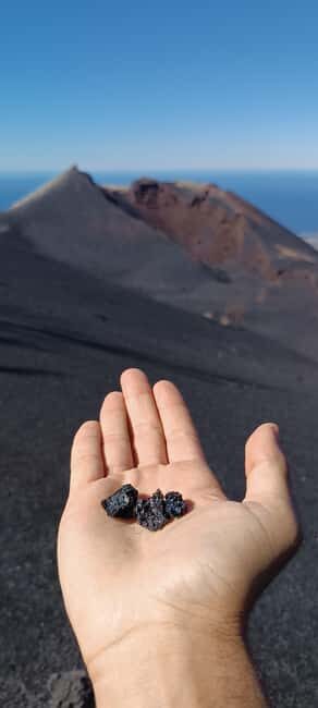 Tajogaite Volcano: the official route with a certified local guide - Who Will Love This Tour?