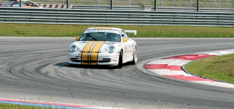 Takapuna: Race Car Simulator - The Experience in Detail