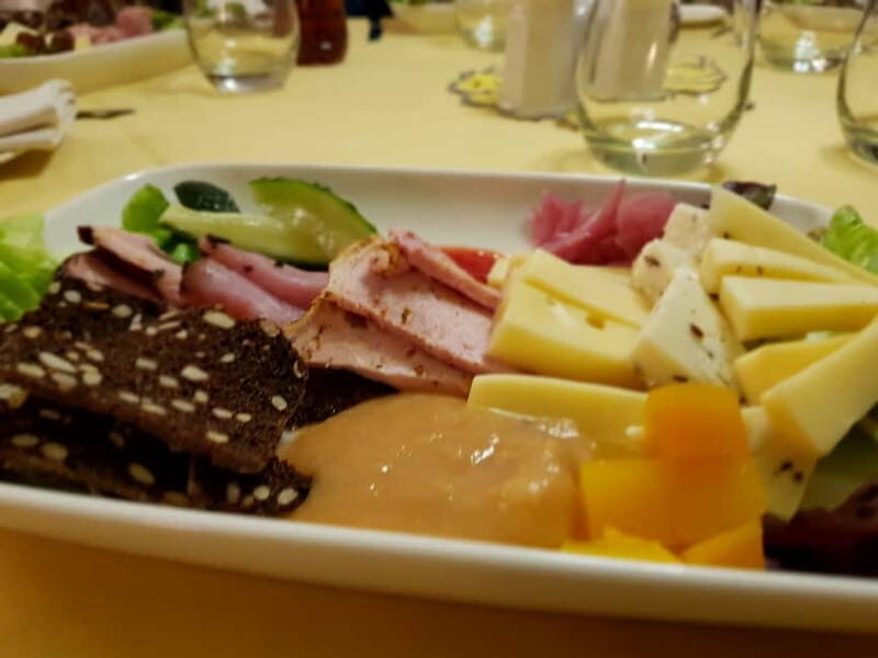 Tallinn: Estonian Food, Drinks and History Tour - An In-Depth Look at the Tallinn Food, Drinks, and History Tour