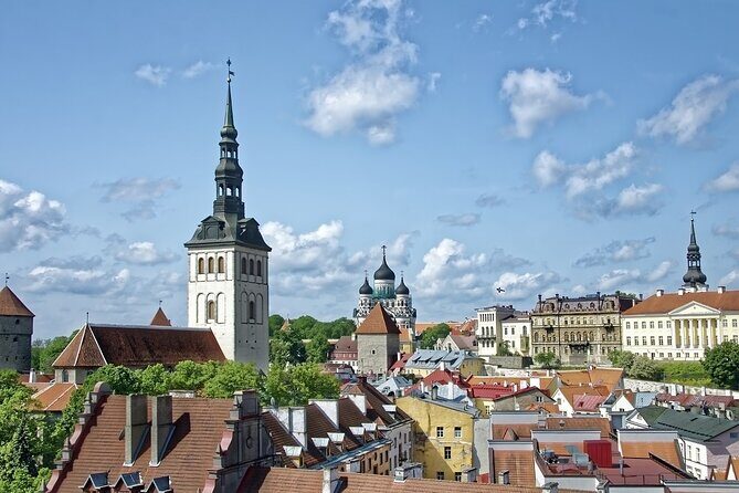 Tallinn Old Town: Food and History Self-Guided Walking Tour - Key Points