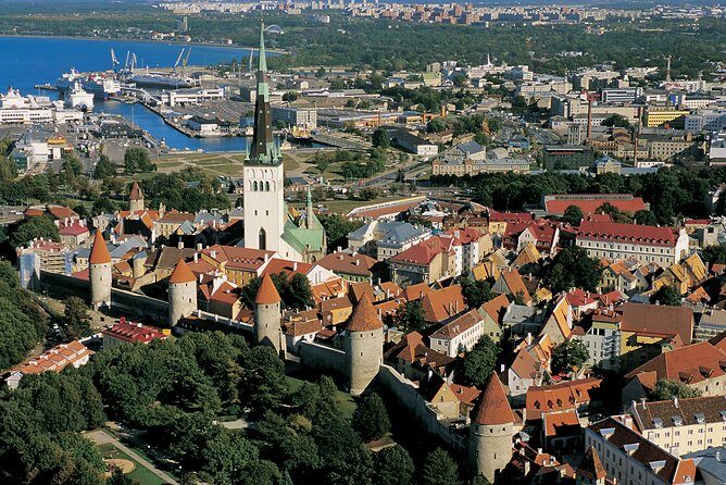Tallinn Old Town Walking Tour - Introduction to the Tallinn Old Town Walking Tour