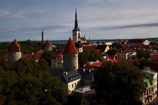 Tallinn Private Walking Tour with a Local - Key Points