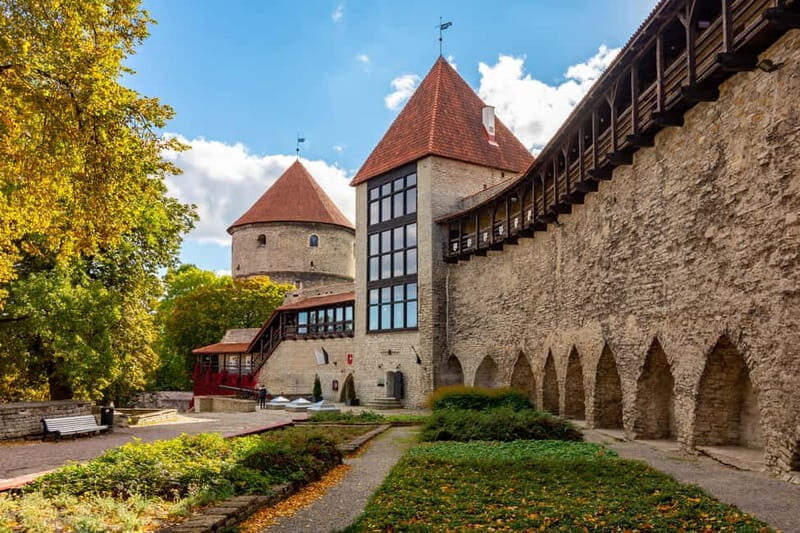 Tallinn Tales: City Highlights Guided Walking Tour - Danish King’s Garden & Toompea Hill