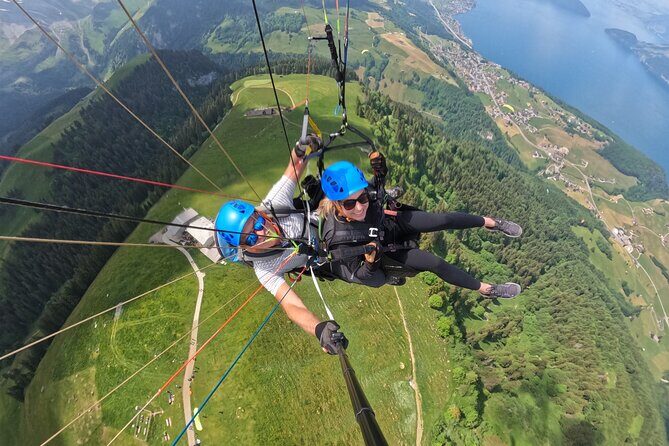 Tandem Paragliding Flight in the Lucerne Region - Who Should Consider This Experience?