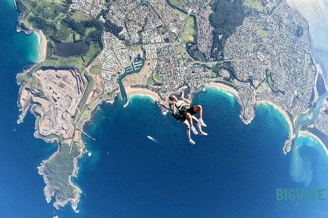 Tandem Skydive Shellharbour Beach 15,000ft - A Detailed Look at the Shellharbour Skydiving Experience
