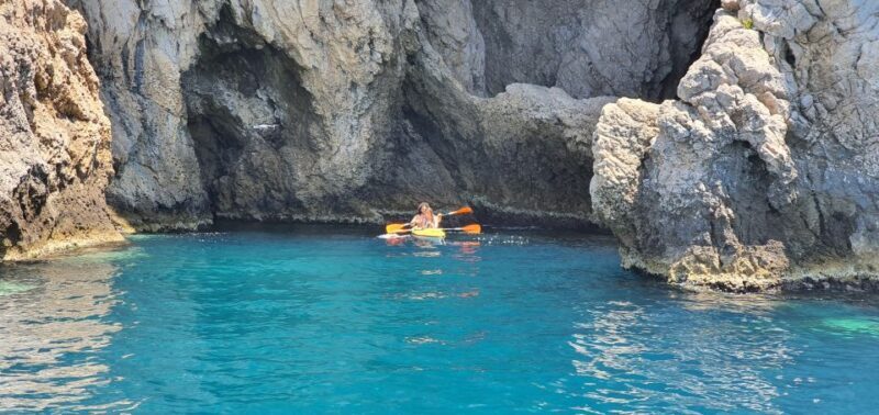 Taormina: Kayak Coastal Tour to Isola Bella and Blue Grotto - Key Points