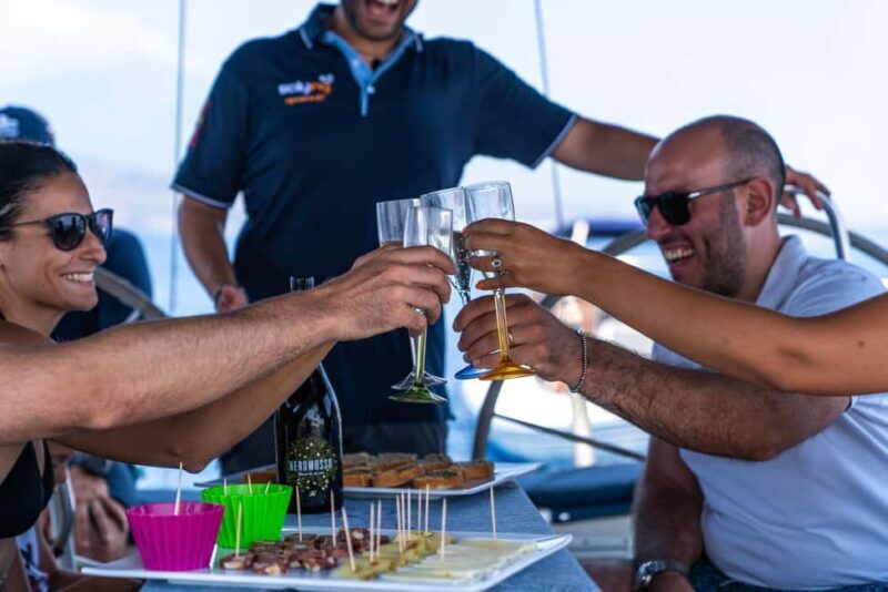 Taormina: Sailing boat tour with aperitif included - Practical Details