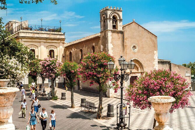 Taormina Walking Tour with Audio and Written Guide by a Local - Exploring the Taormina Walking Tour with Audio and Written Guide by a Local