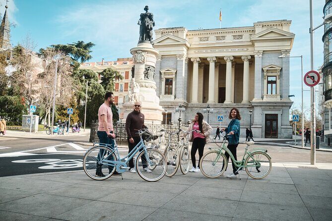 Tapas & Guided tour on a Vintage Bike through Madrid - FAQs