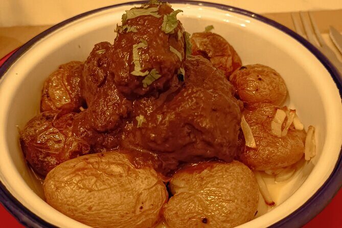 Taste Lisbon: an Itinerant Full Portuguese Meal by Do Eat Better - Frequently Asked Questions