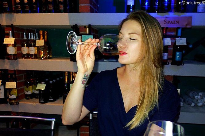 Tasting 10 + 1 CYPRUS WINES including transfers only from Larnaca - Key Points