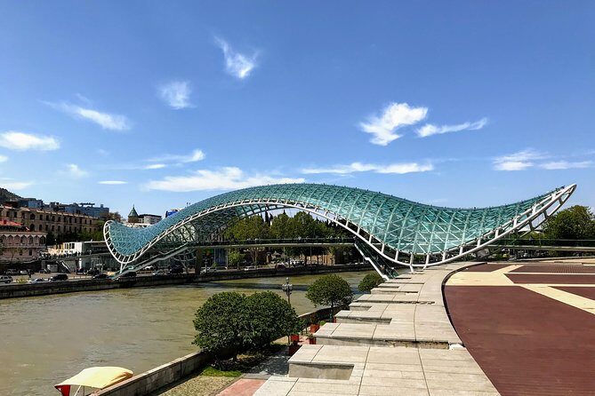 Tbilisi Explorer: Essential Walking Tour for First-Timers - A Deep Dive into the Tour Experience