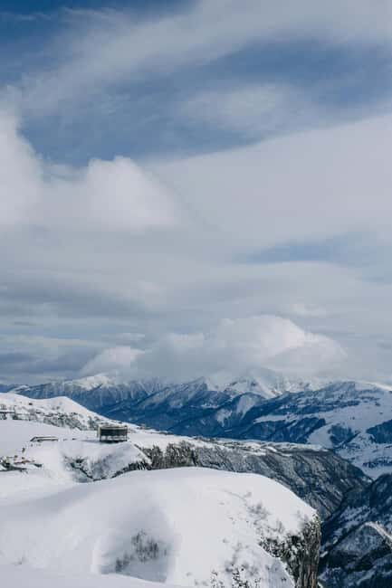 Tbilisi : Kazbegi, Gudauri, Gergeti, Ananuri. Best Day Trips - Key Points