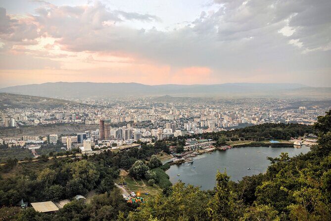 Tbilisi Lakes and Sightseeing tour - Introduction