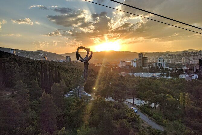 Tbilisi Lakes and Sightseeing tour - Key Points