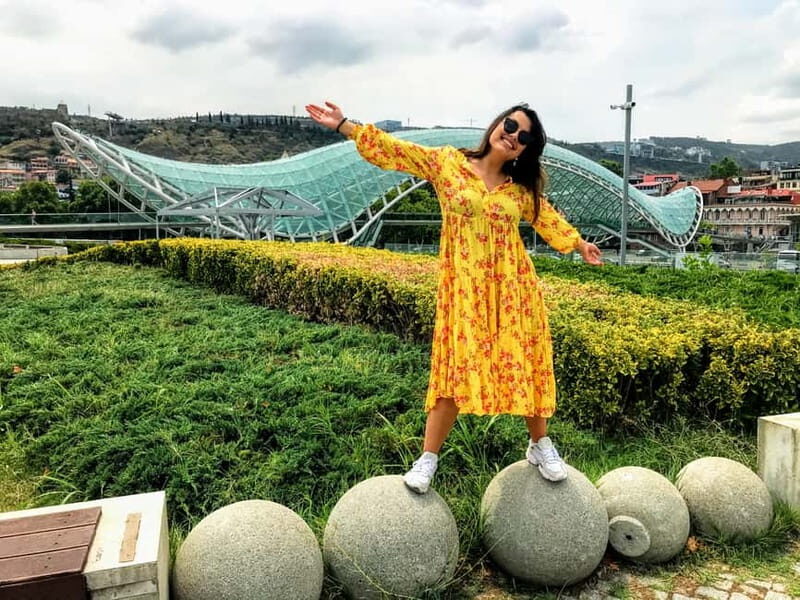 Tbilisi: Old Town Walking Tour - Must-See Attractions - Key Points