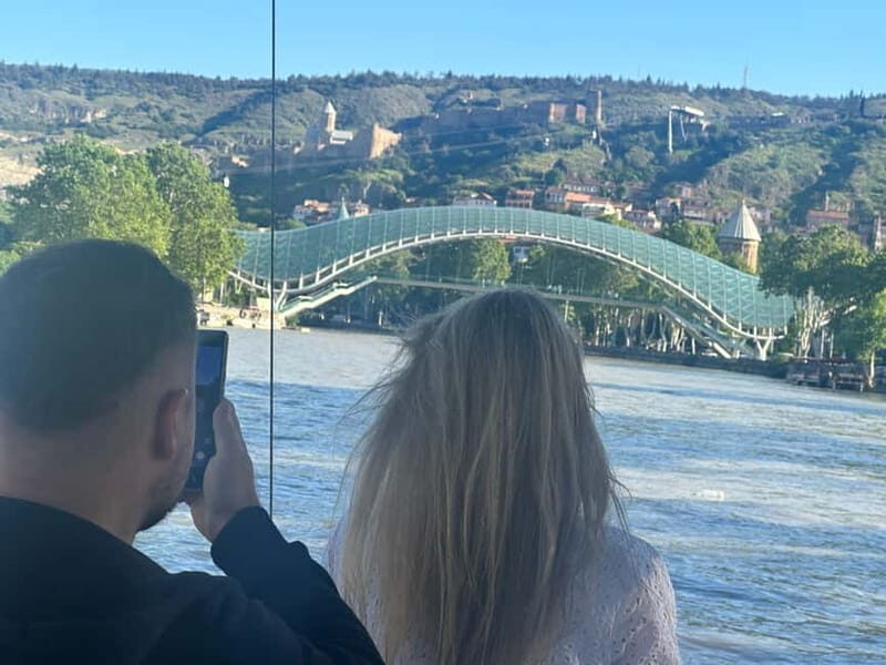 Tbilisi: River Sightseeing Boat Ride with Welcome Drink - Key Points