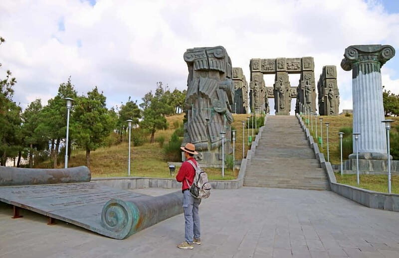 Tbilisi: The Chronicle of Georgia Express Guided Tour - Key Points