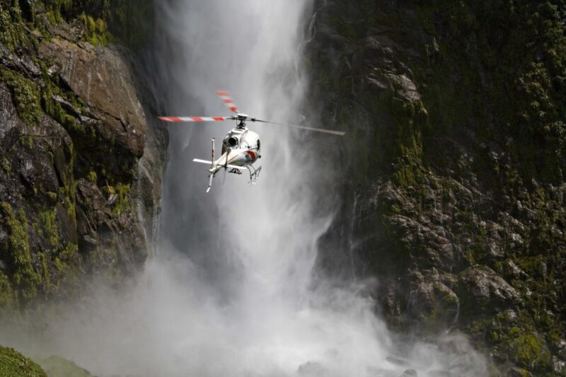 Te Anau: Milford, Dusky, and Doubtful Helicopter Flight - Authentic Insights from Past Travelers