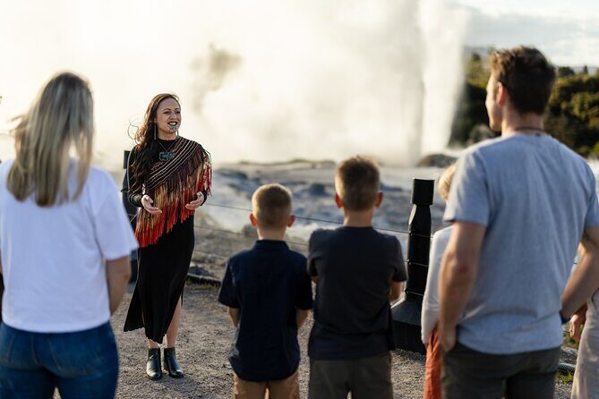 Te Puia and Polynesian Spa Day Tour from Auckland - Key Points