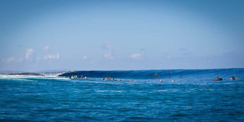 Teahupoo : First row Tahiti Pro taxi boat Tour - Discover the Teahupoo First-Row Tahiti Pro Taxi Boat Tour