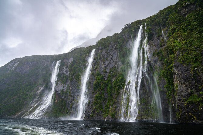 TeAnau to Queenstown via Milford Sound Tour with Cruise and Lunch - Introduction to the Tour