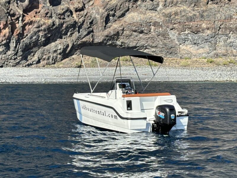 Tenerife: rent a boat without license - What to Keep in Mind