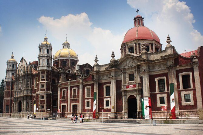 Teotihuacan & Basilica Guadalupe Tour with lunch - FAQ