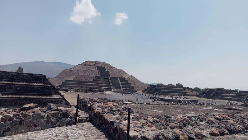 Teotihuacan is more than 2 big pyramids it's a whole culture - What’s Included & What’s Extra