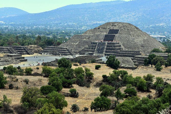 Teotihuacan Piramids and Shrine of Guadalupe without Lunch from Mexico City - Authenticity and Value