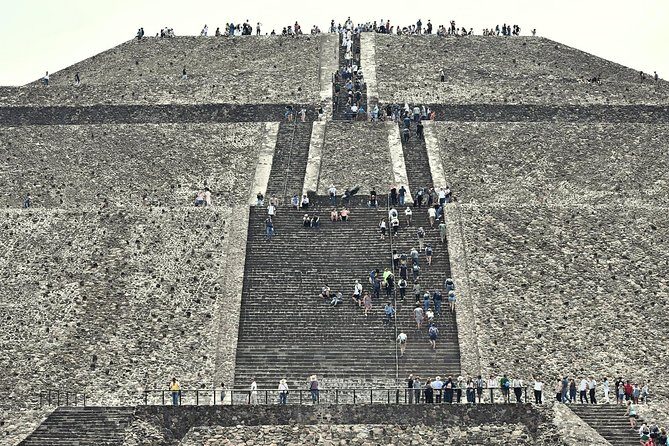 Teotihuacan Piramids and Shrine of Guadalupe without Lunch from Mexico City - FAQs