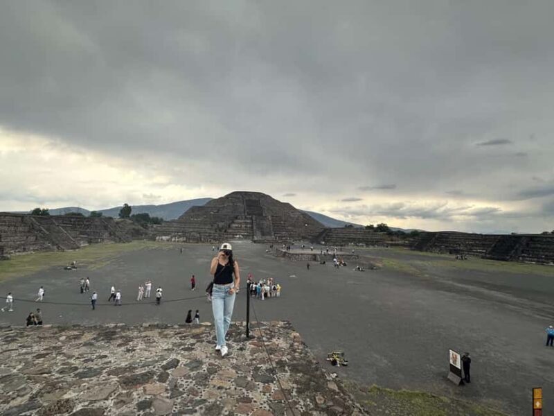 Teotihuacan VIP: Tour of the pyramids and Basilica of Guadalupe, tourist areas - An In-Depth Look at the Tour Experience
